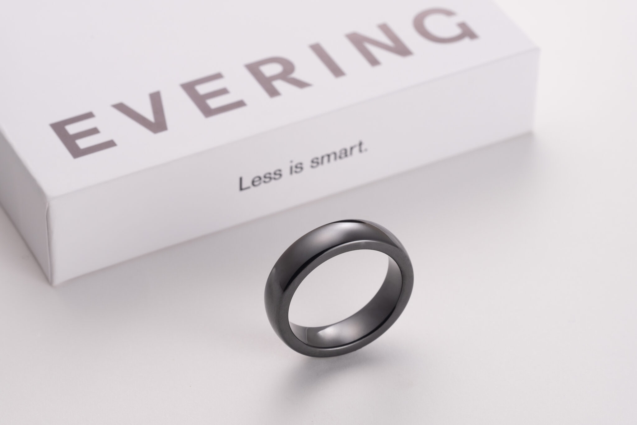 全国のauショップで「EVERING」スマートリング販売開始、タッチ決済で財布不要 - Smart Watch Life｜日本初のスマートウォッチ専門メディア